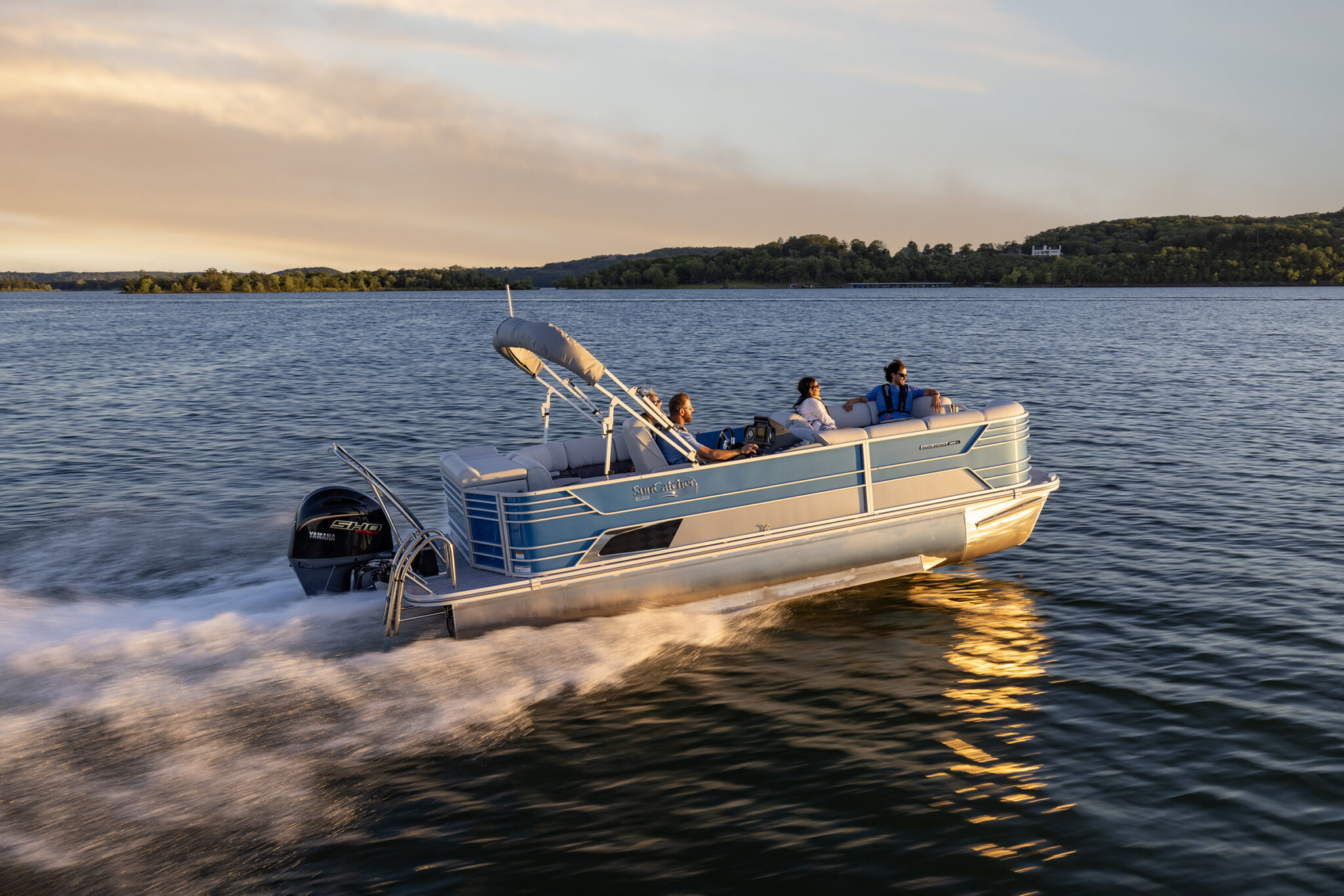 Elite Series Features - SunCatcher Pontoons