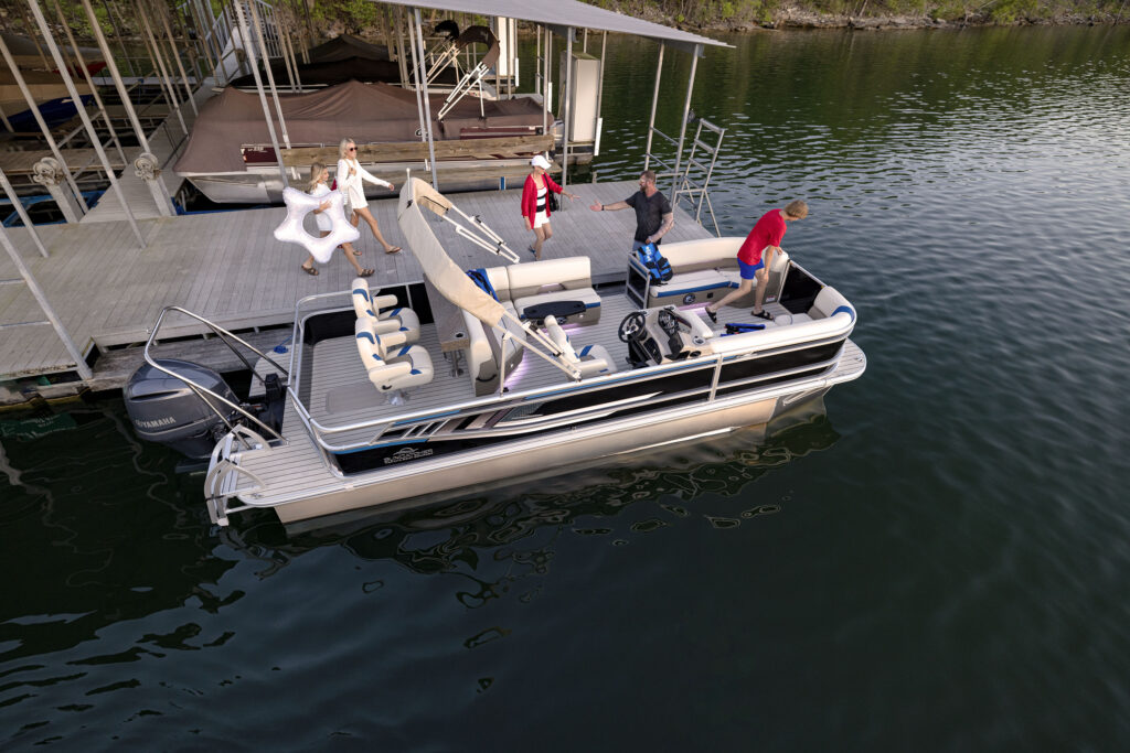 Turning Your Pontoon into an Entertaining Boat - SunCatcher Pontoons
